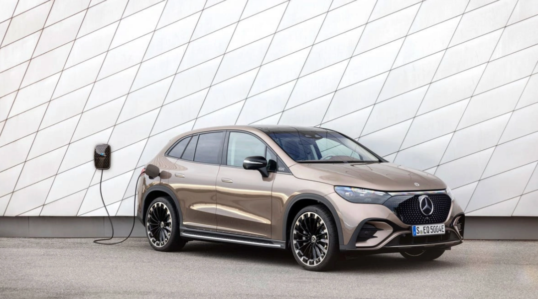 奔驰发布 EQE SUV，提供 AMG 版本，WLTP 续航 550 公里 - 木可可 | 木可可